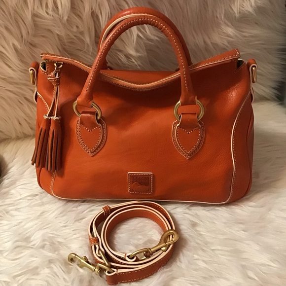 Dooney & Bourke | Bags | Dooney Bourke Florentine Savannah Edge Trimmed ...